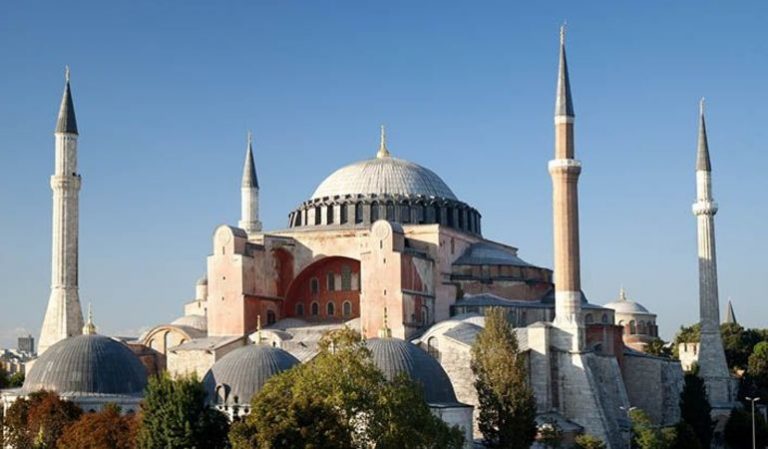 Visiting Grand Bazaar, The Most Iconic Tourist Spot in Turkey - Welgrow ...